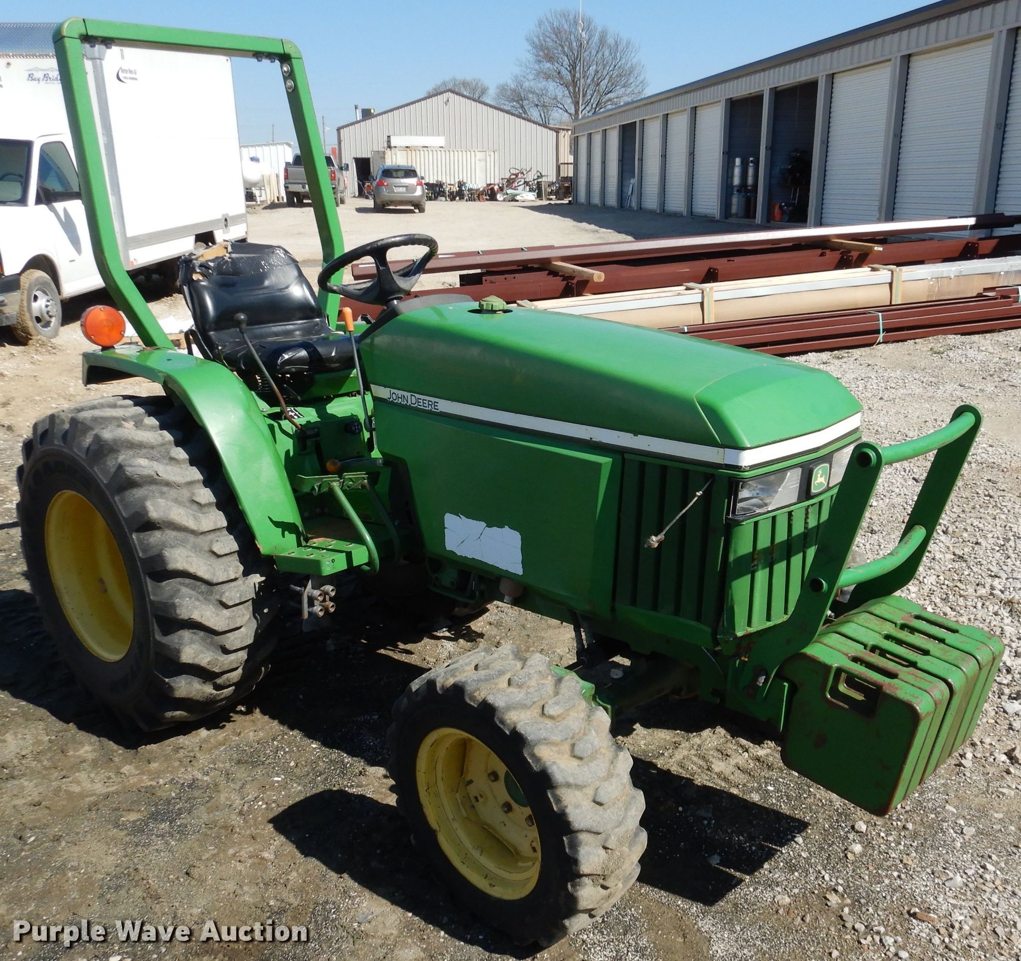2010 John Deere 3005 tractor in Paola, KS | Item DL4925 sold | Purple Wave