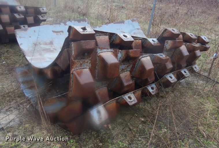 Padfoot shell kit in Bucyrus, KS | Item DJ2963 sold | Purple Wave