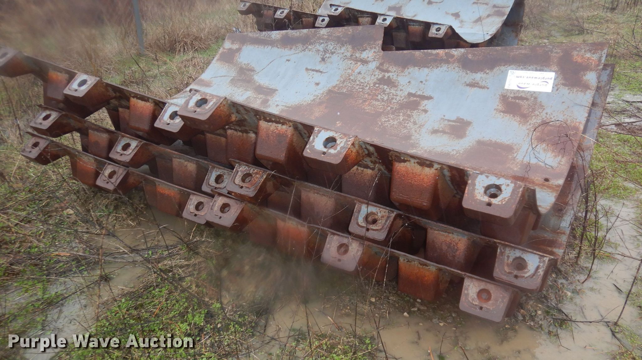 Padfoot shell kit in Bucyrus, KS | Item DJ2964 sold | Purple Wave