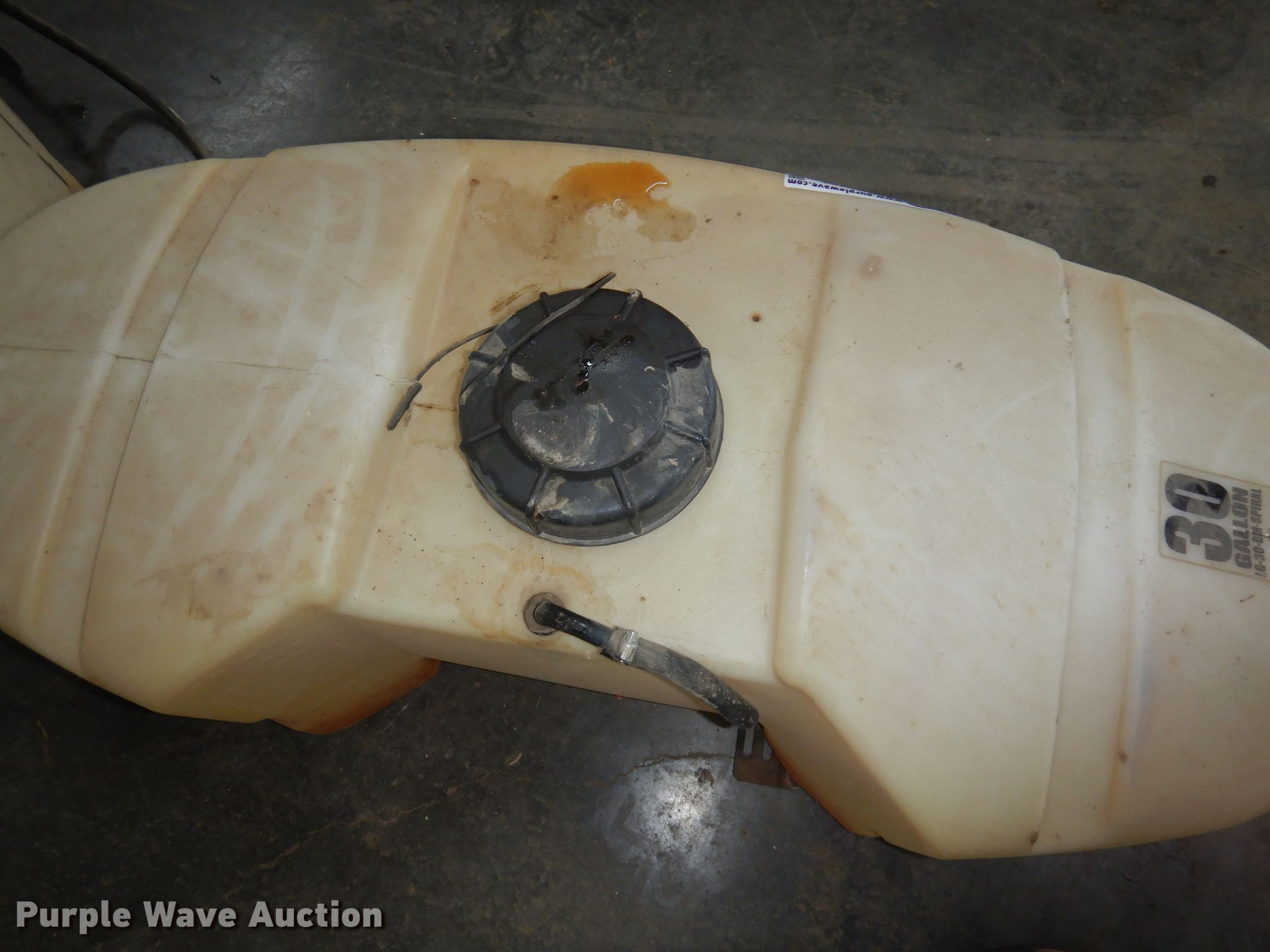 (2) Country Tuff sprayers in Louisburg, KS | Item HU9227 sold | Purple Wave