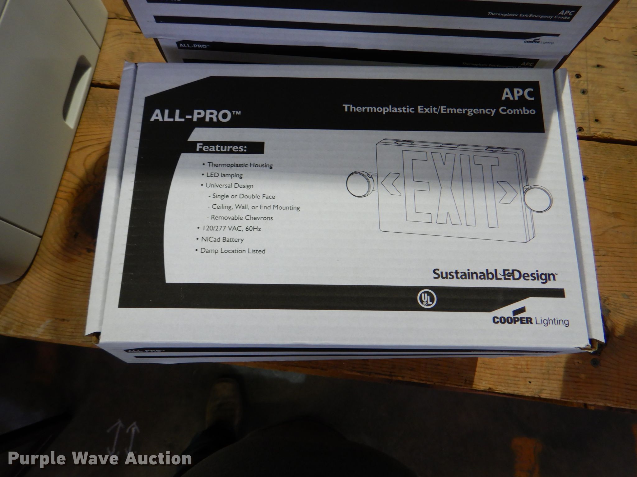 (8) Cooper Lighting All Pro exit signs in Tulsa, OK | Item IY9378 sold ...