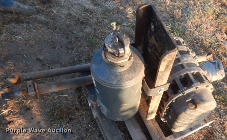 Paragon blower in Lamont, OK | Item HG9684 sold | Purple Wave