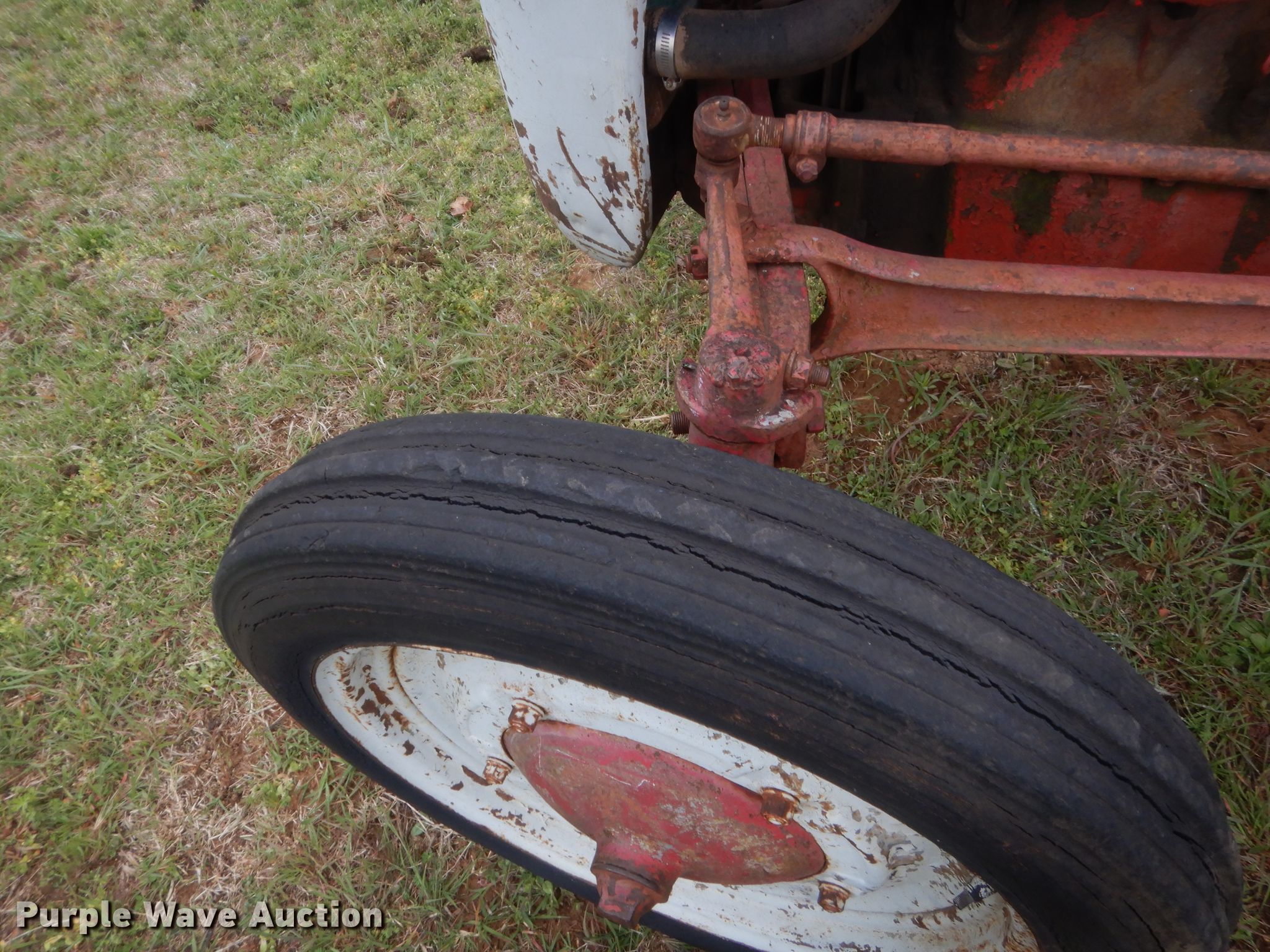 Ford tractor in Jones, OK | Item ET9135 sold | Purple Wave