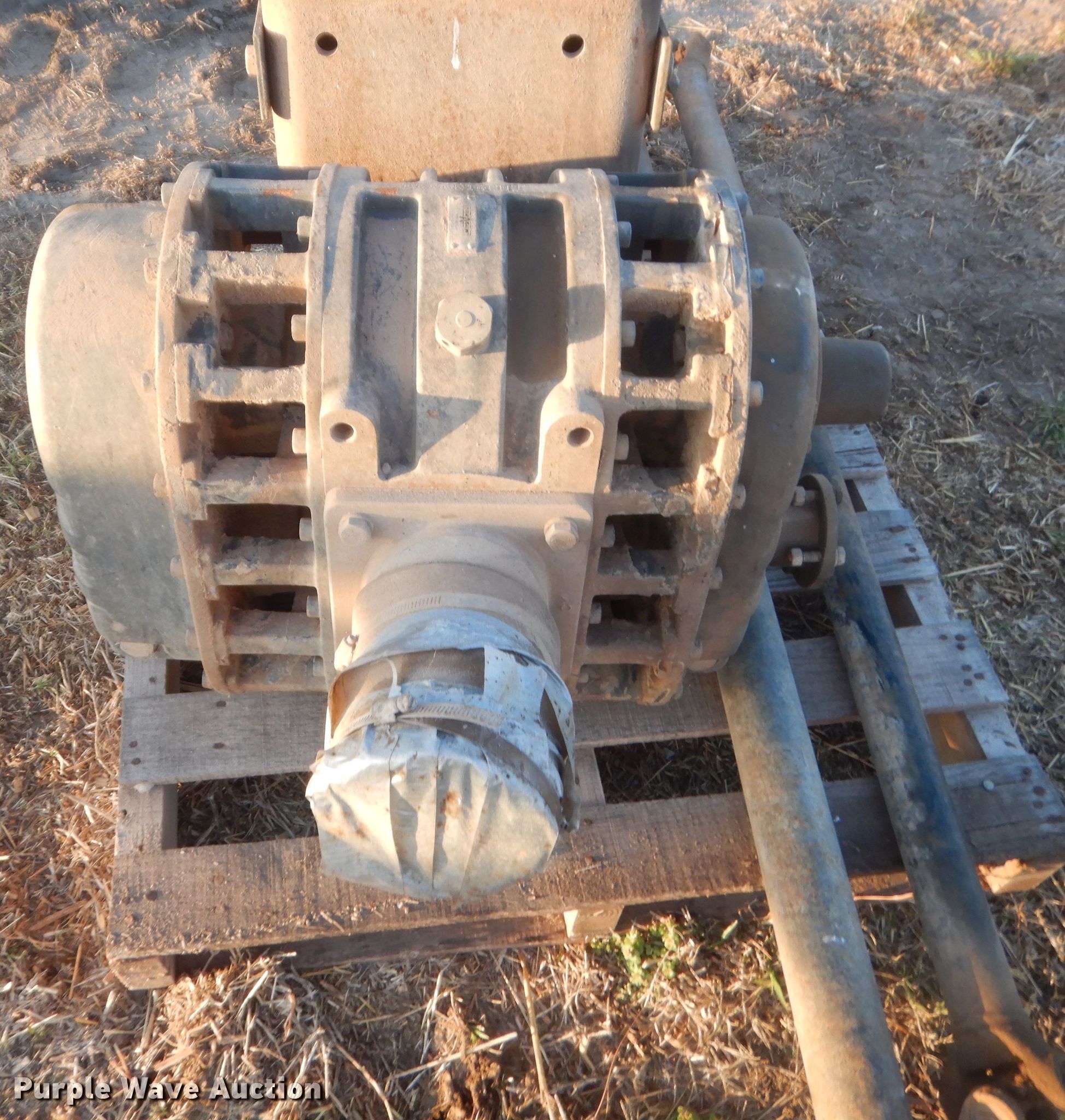 Paragon blower in Lamont, OK | Item HG9684 sold | Purple Wave