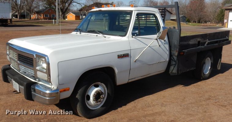 1991 Dodge D350 flatbed pickup truck in Jim Falls, WI | Item HR9163 ...