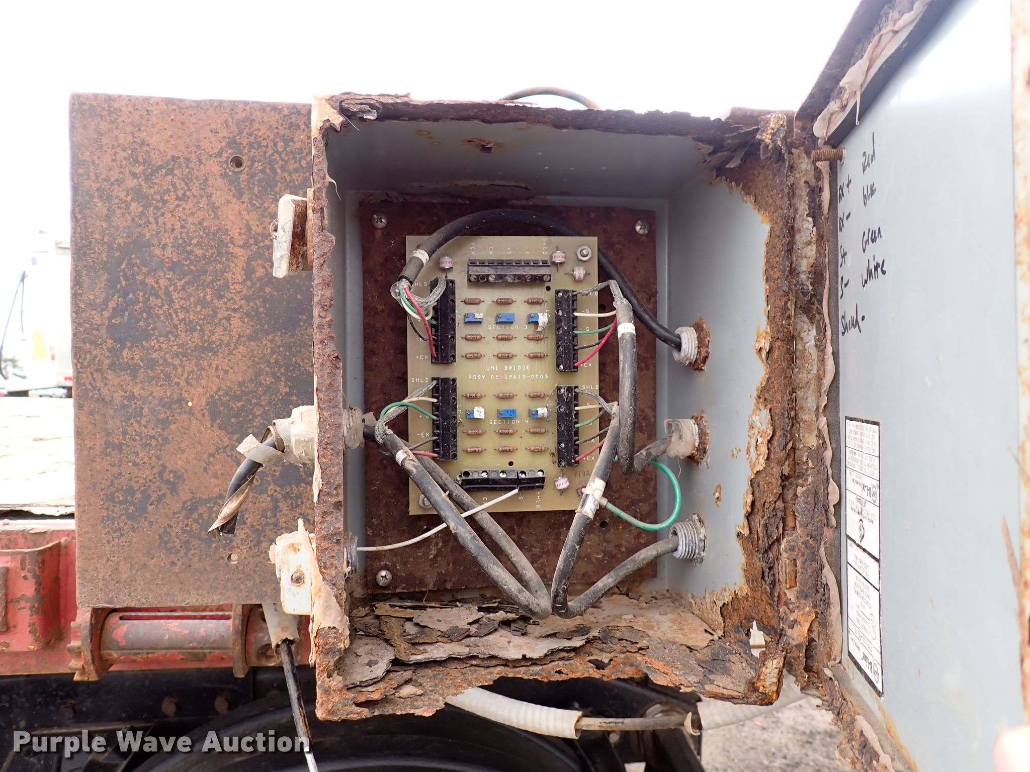 Unibridge truck scale in Valley Center, KS | Item DK4674 sold | Purple Wave