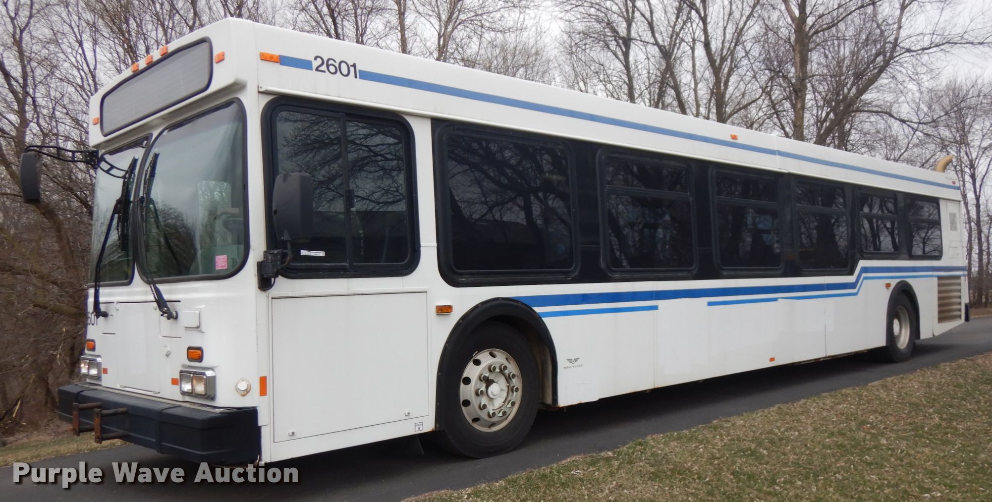 2006 New Flyer D40LF shuttle bus in Hutchinson, MN | Item HR9127 sold ...