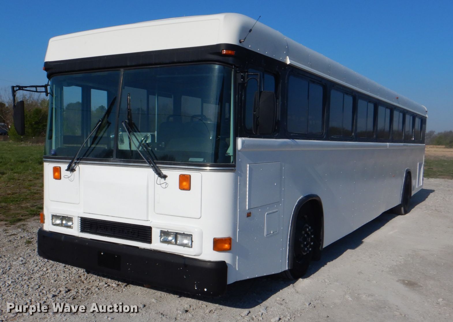 2001 Blue Bird school bus in Collinsville, OK | Item HX9205 sold ...