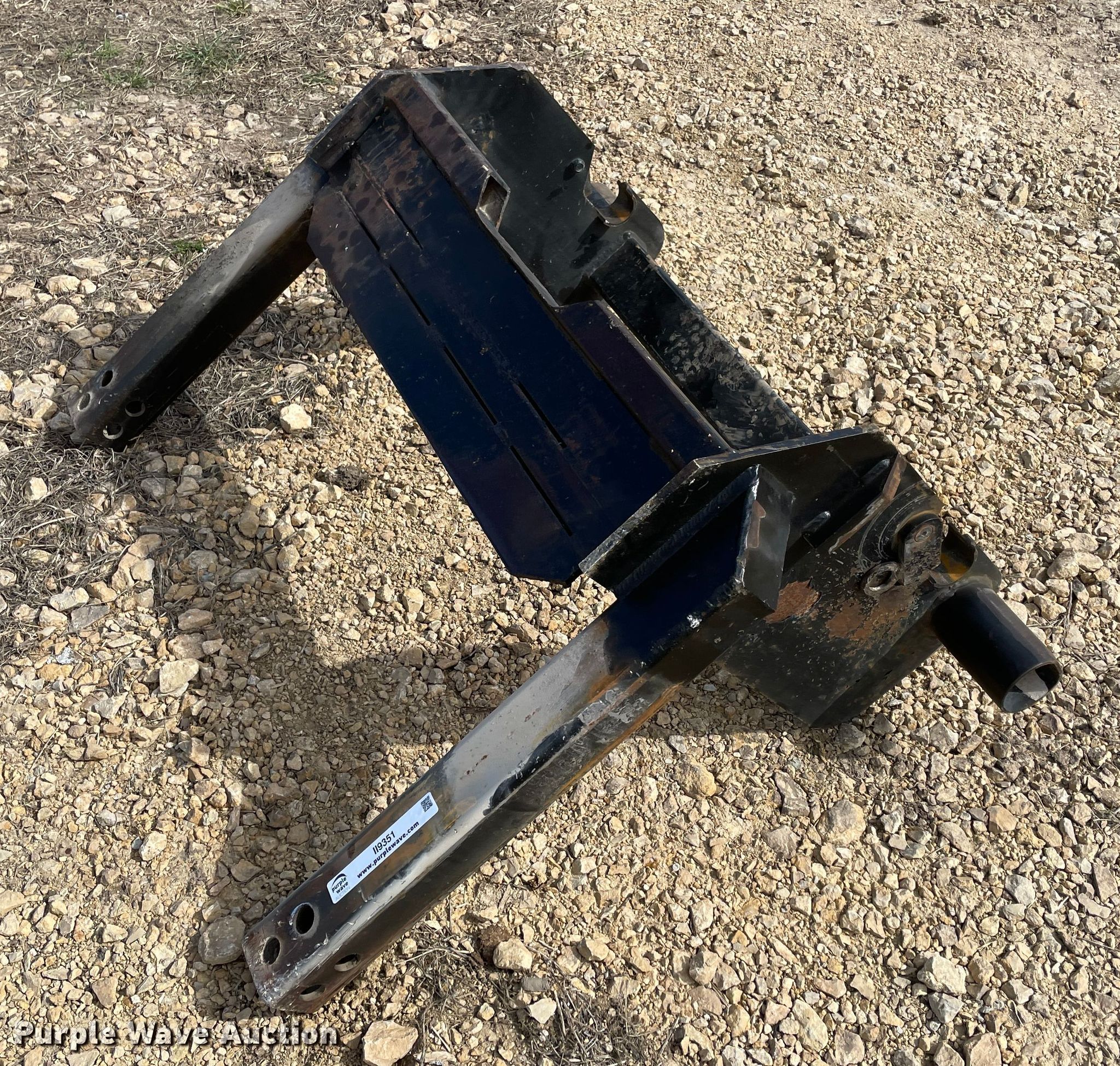 Donkey forklift mount in Yates Center, KS | Item II9351 sold | Purple Wave