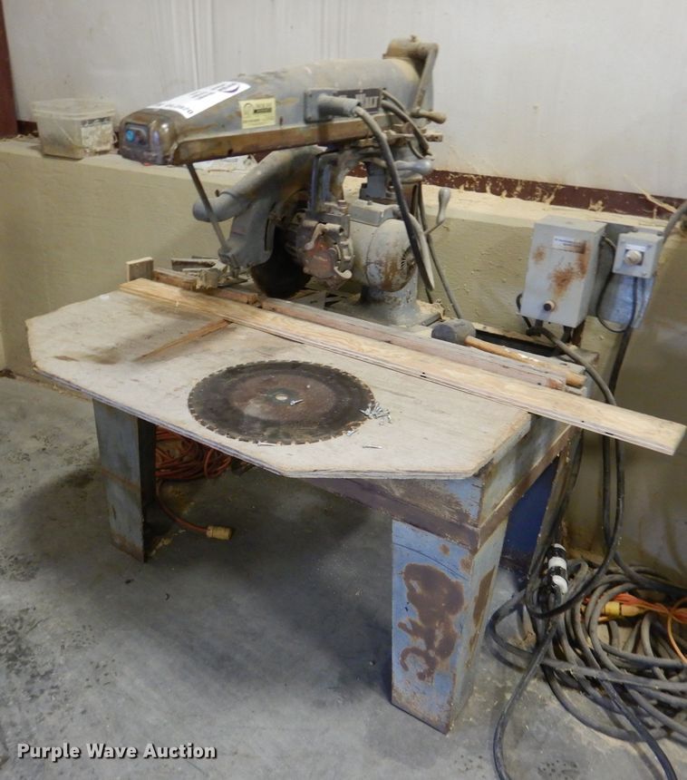 (2) shop saws in Topeka , KS | Item DL2820 sold | Purple Wave