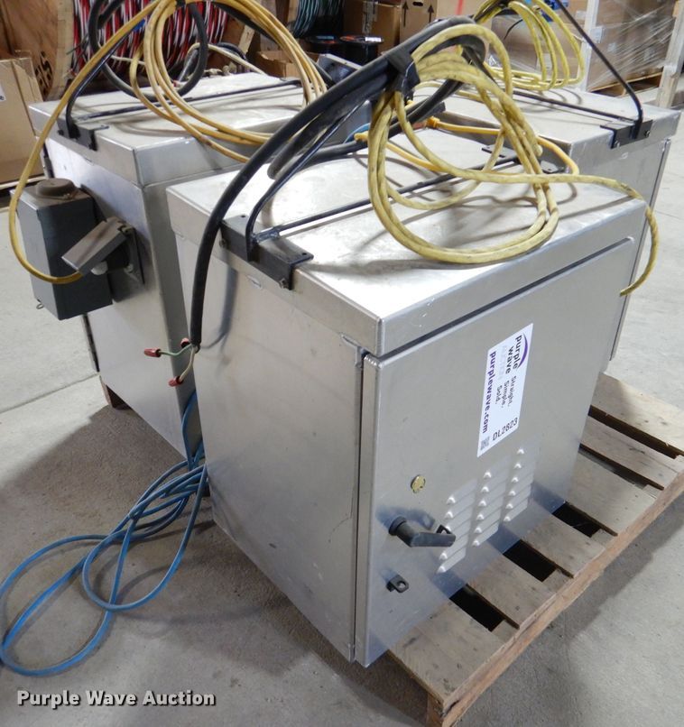 Alpha FXM1100 battery backup in Topeka , KS | Item DL2823 sold | Purple ...