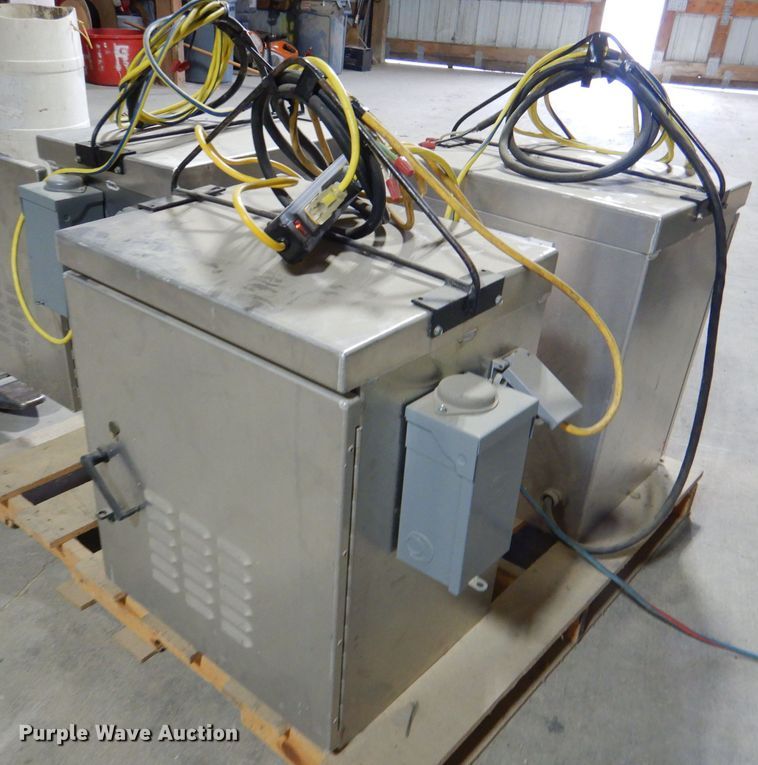 Alpha FXM1100 battery backup in Topeka , KS | Item DL2824 sold | Purple ...