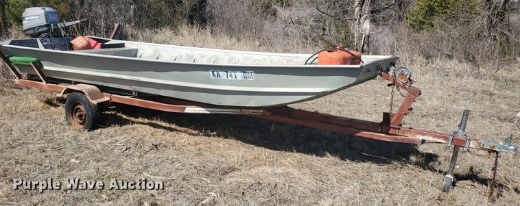 1985 Monark boat in Minneapolis, KS | Item IX9147 sold | Purple Wave