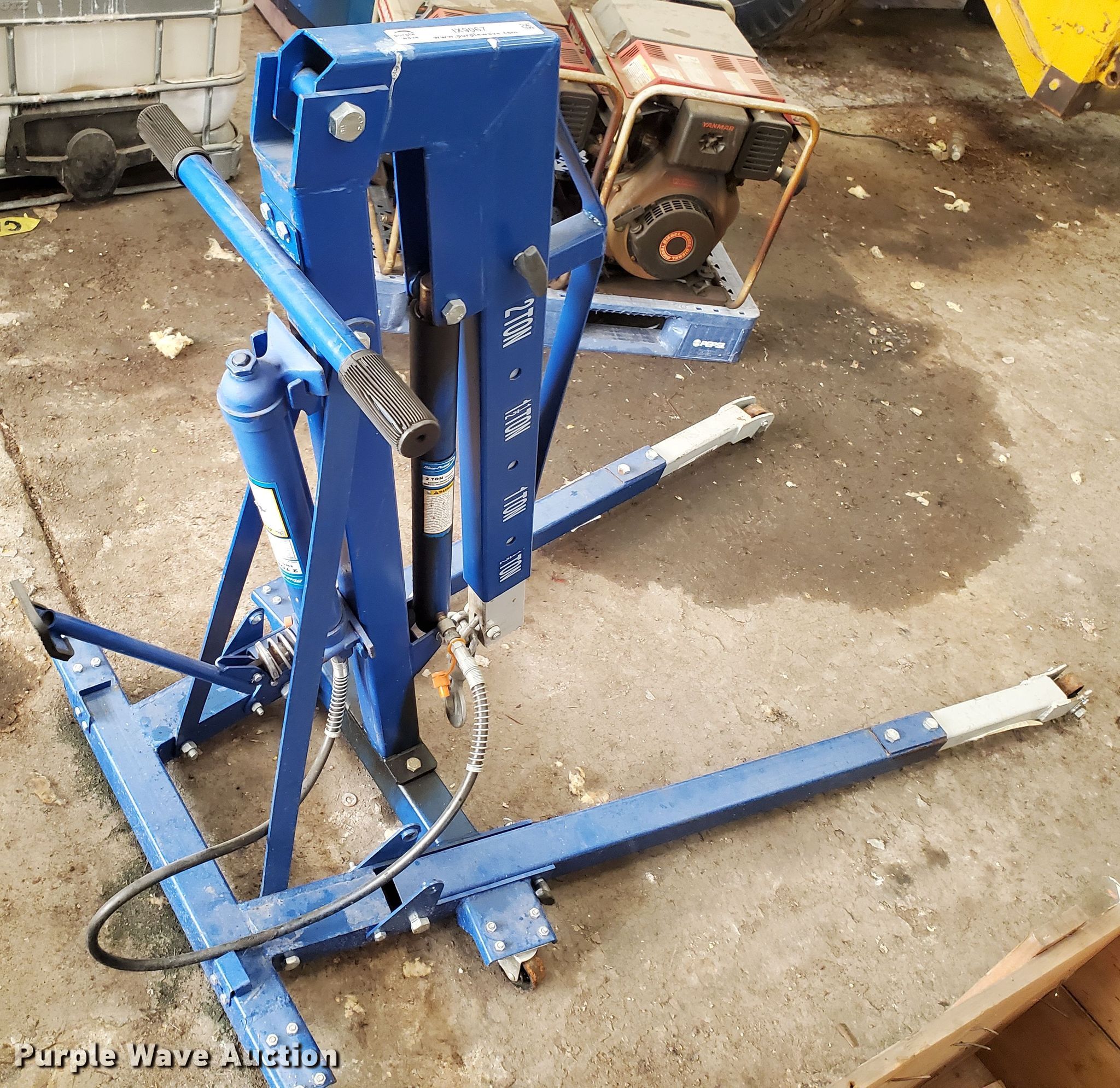 Blue Point YA778 hoist in Salina, KS | Item IX9067 sold | Purple Wave