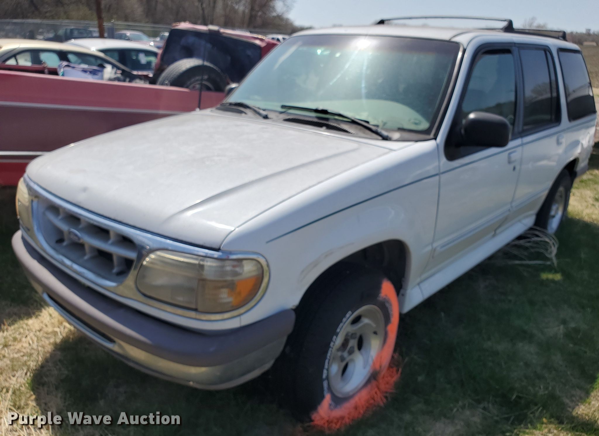 1995 Ford Explorer XLT SUV in Norton, KS | Item IX9184 sold | Purple Wave