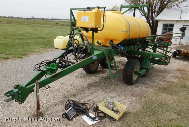 Schaben sprayer in Eureka, KS | Item DL2927 sold | Purple Wave