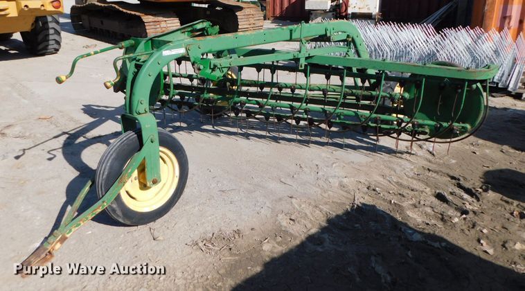 John Deere 640 hay rake in Lincoln, NE | Item HX9271 sold | Purple Wave