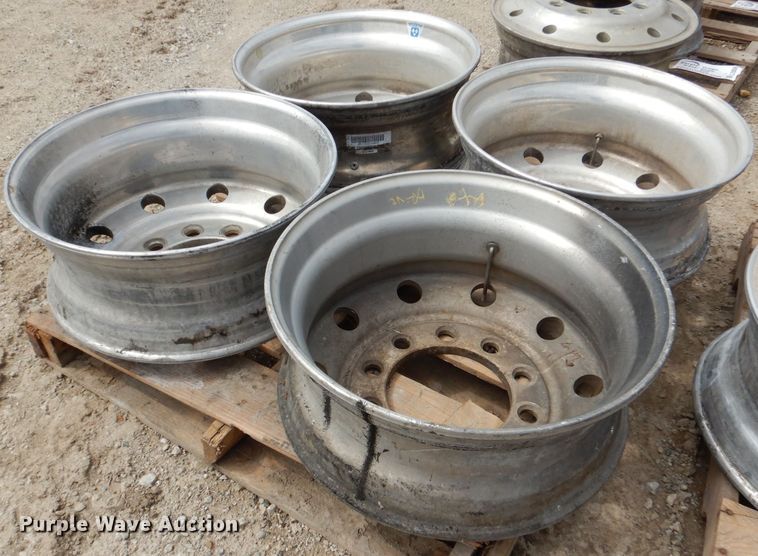 (4) Bud 22.5x8 1/4 stud pilot wheels in Rantoul, KS | Item DL2858 sold ...