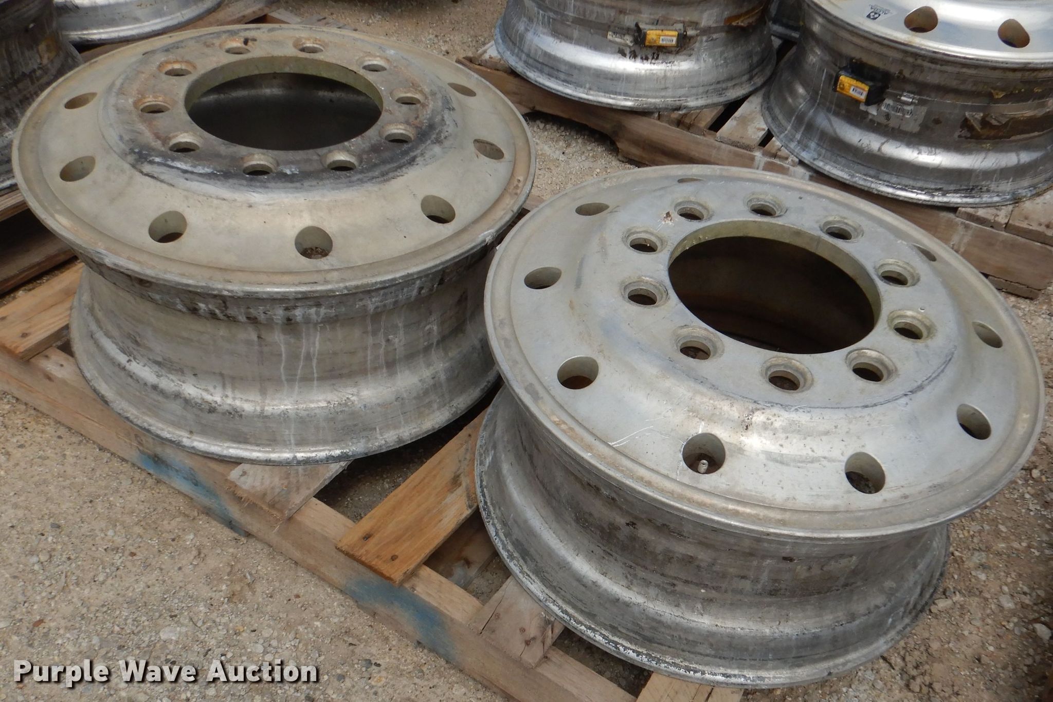 (2) Bud 22.5x9 stud pilot wheels in Rantoul, KS | Item DL2859 sold ...