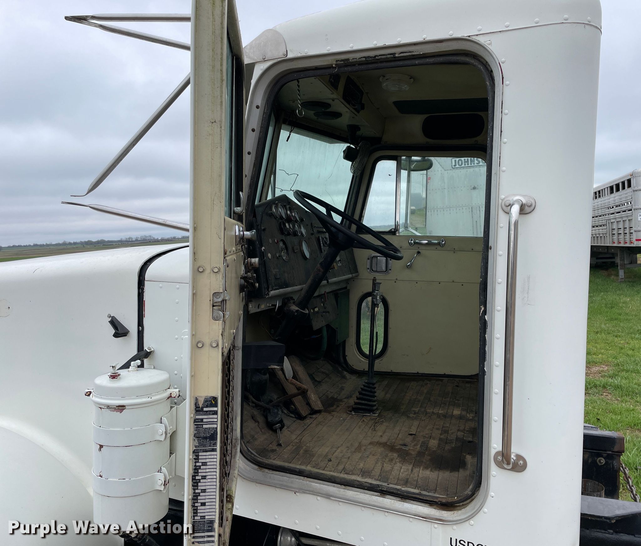 1980 Peterbilt 348 semi truck in Fairland, OK | Item IR9802 sold ...