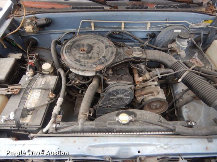 1992 Isuzu pickup truck in Tulsa, OK | Item ET9090 sold | Purple Wave