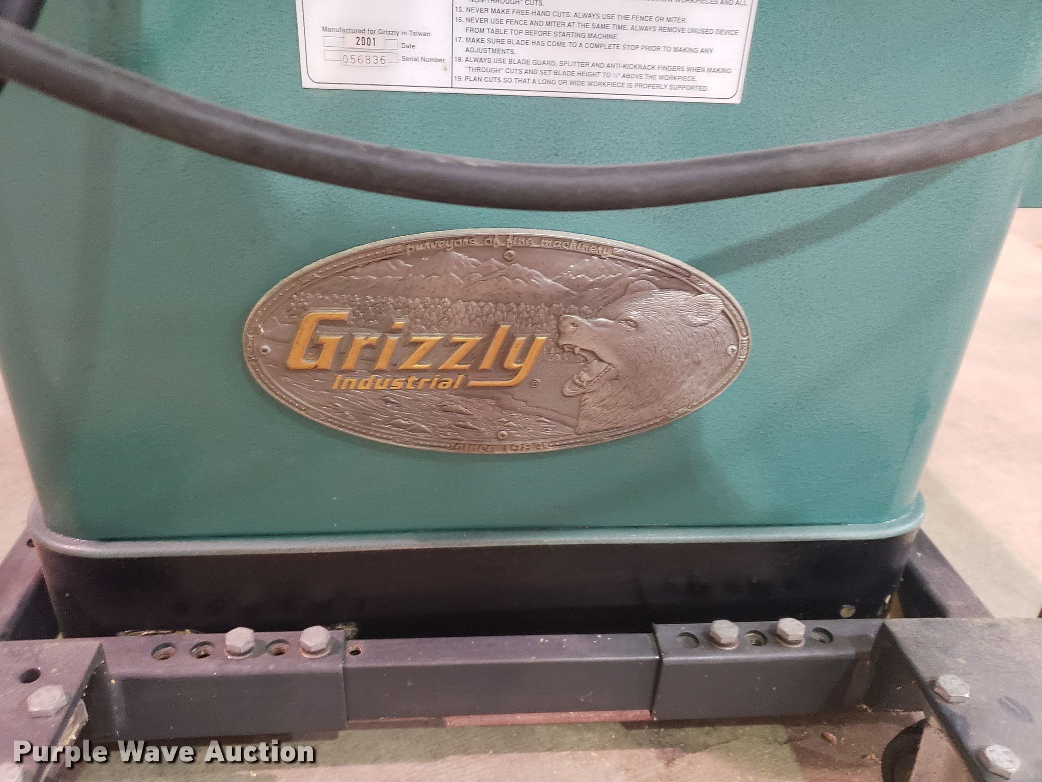 2001 Grizzly table saw in Chouteau, OK | Item HO9384 sold | Purple Wave