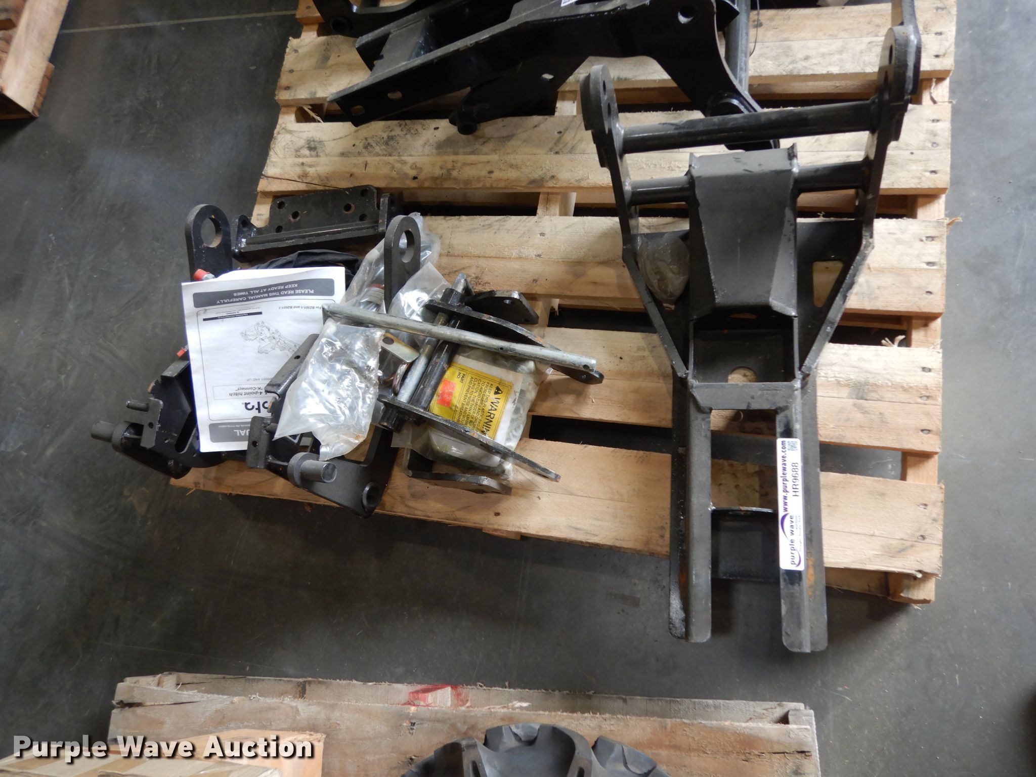 Kubota B3410 sub-frame and four point hitch in Grapevine, TX | Item ...