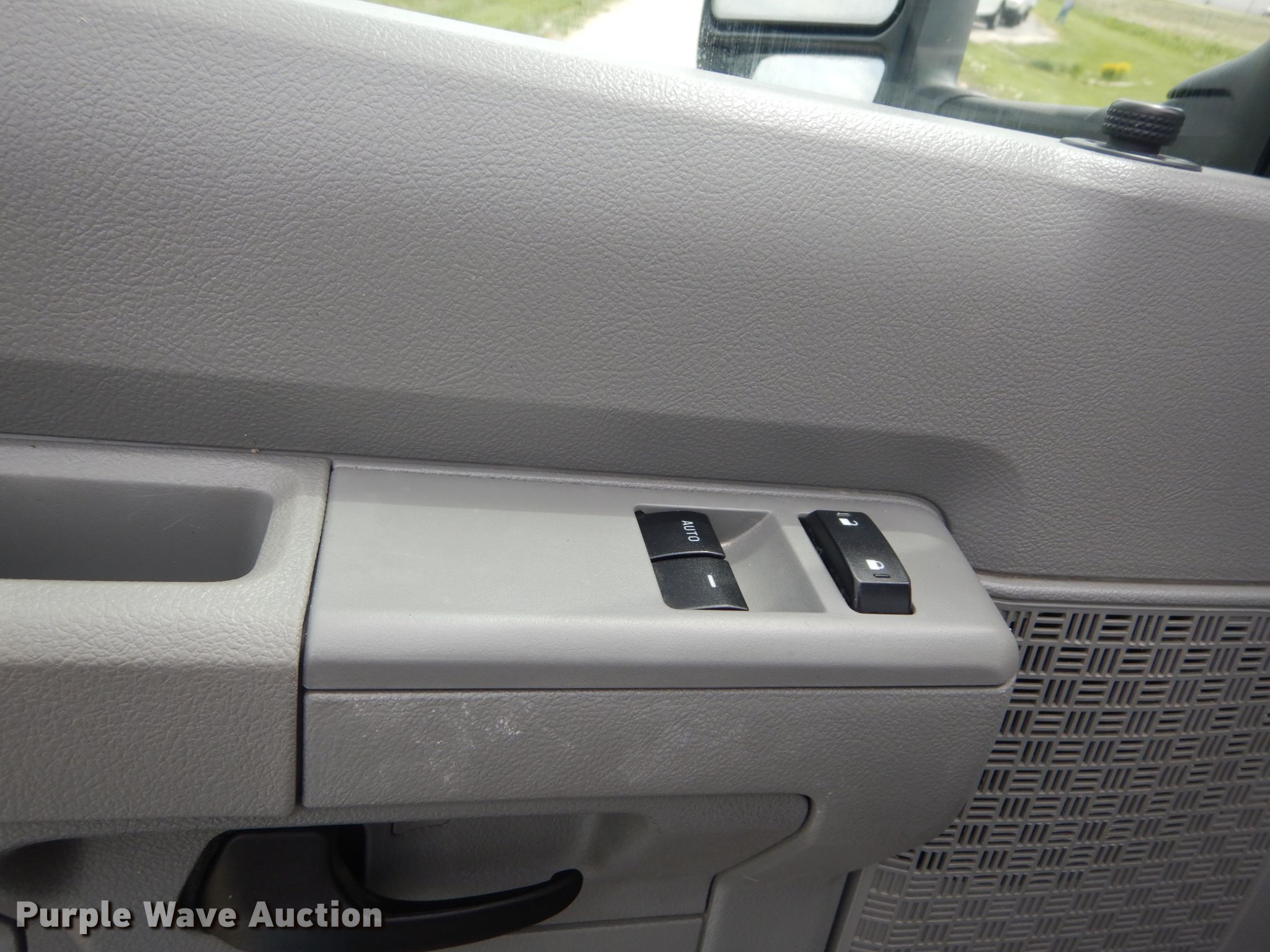 2016 Ford E450 Econoline van cab and chassis in Moscow Mills, MO | Item ...