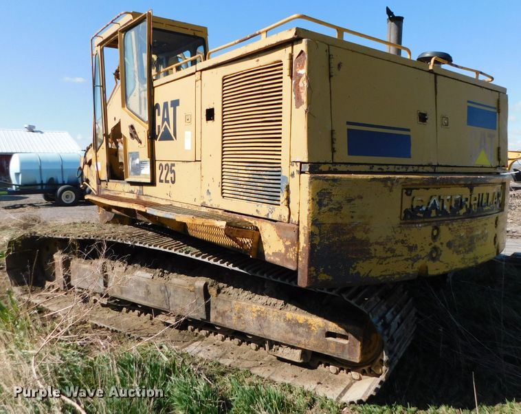 1976 Caterpillar 225 excavator in Onawa, IA | Item DK8517 sold | Purple ...