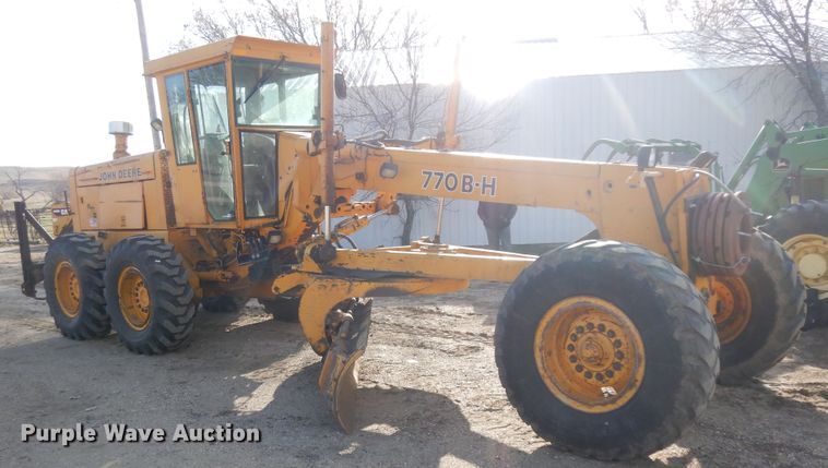 1989 John Deere 770BH motor grader in Midland, SD | Item ID9763 sold ...