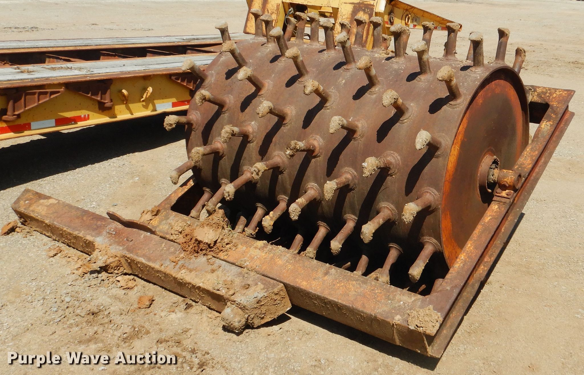 Sheepsfoot roller in Drumright, OK | Item ES9660 for sale | Purple Wave