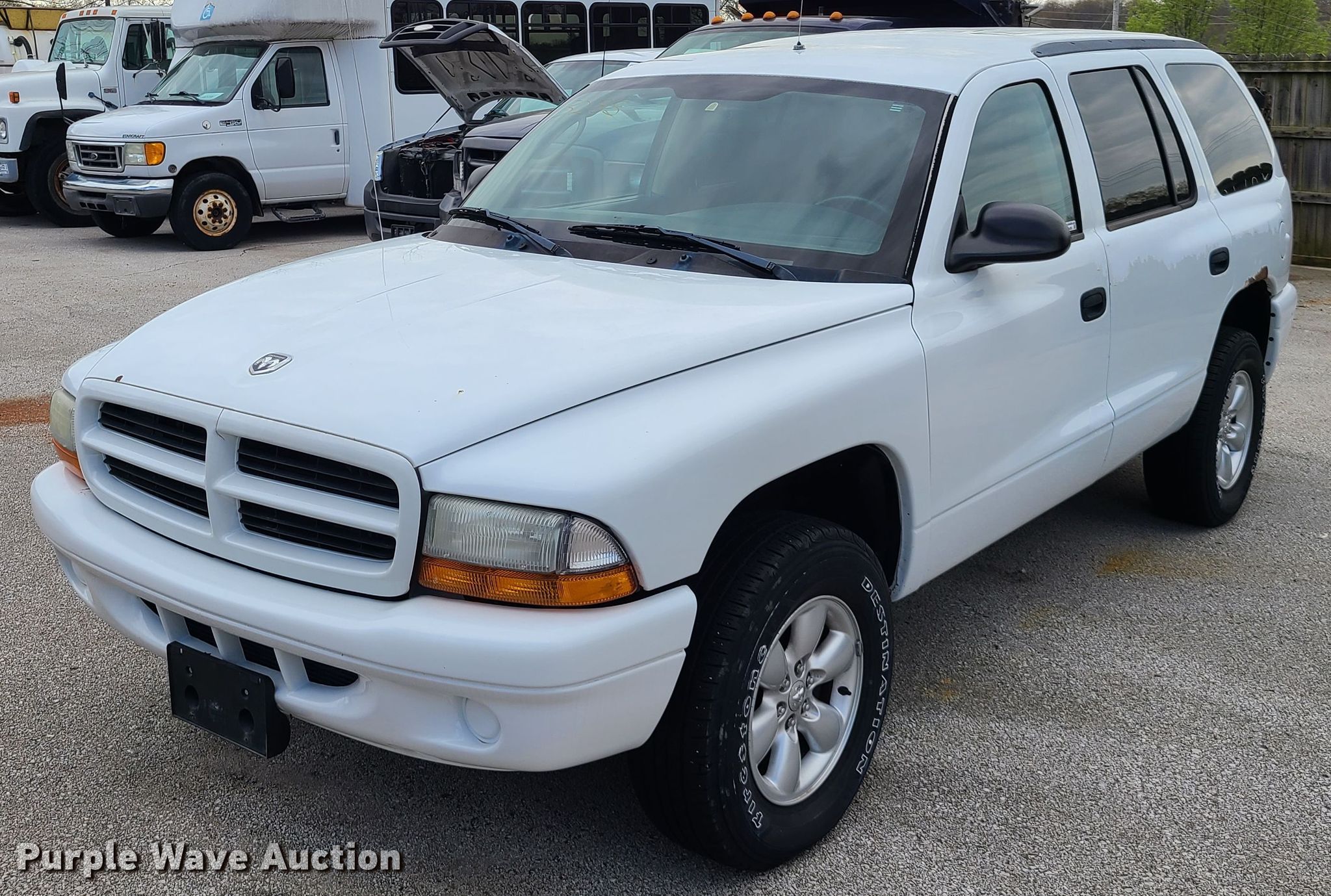 2003 Dodge Durango SUV in Independence, MO | Item GY9486 sold | Purple Wave