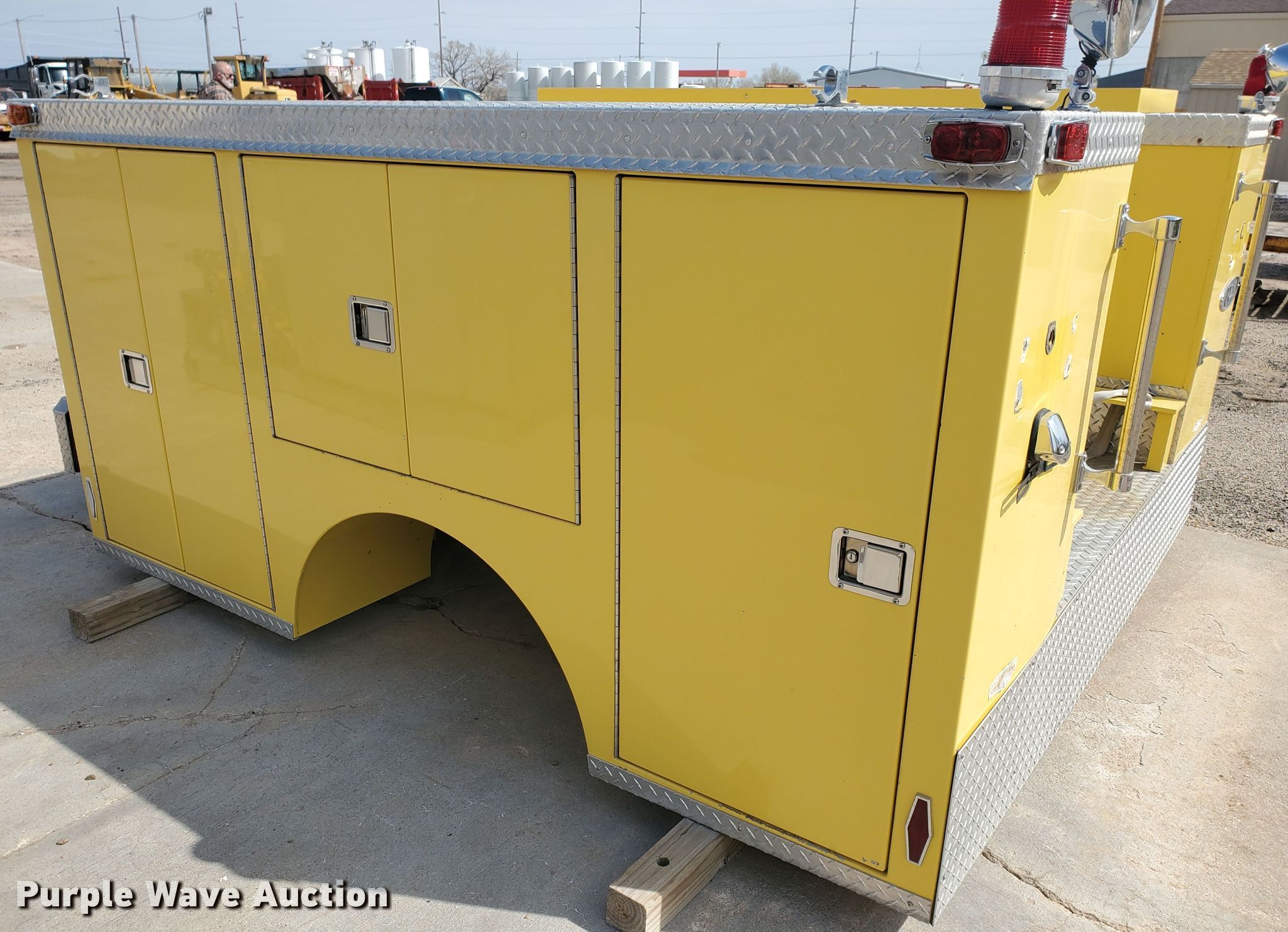 Pierce utility bed in Great Bend, KS | Item IX9868 sold | Purple Wave