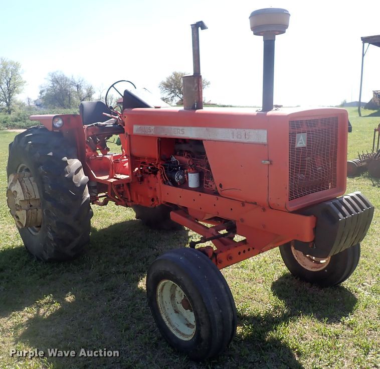 Allis Chalmers 185 tractor in Newton, KS | Item DJ5637 sold | Purple Wave