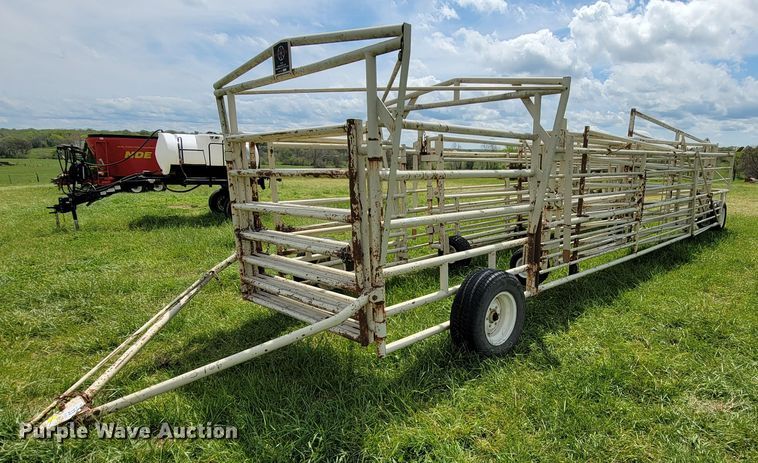 Wilson corral in Bolivar, MO | Item IF9750 sold | Purple Wave