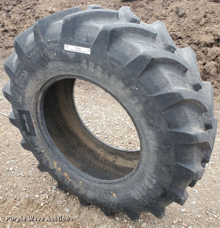 Starmaxx 420/85R28 tire in Ellinwood, KS | Item IT9782 for sale ...