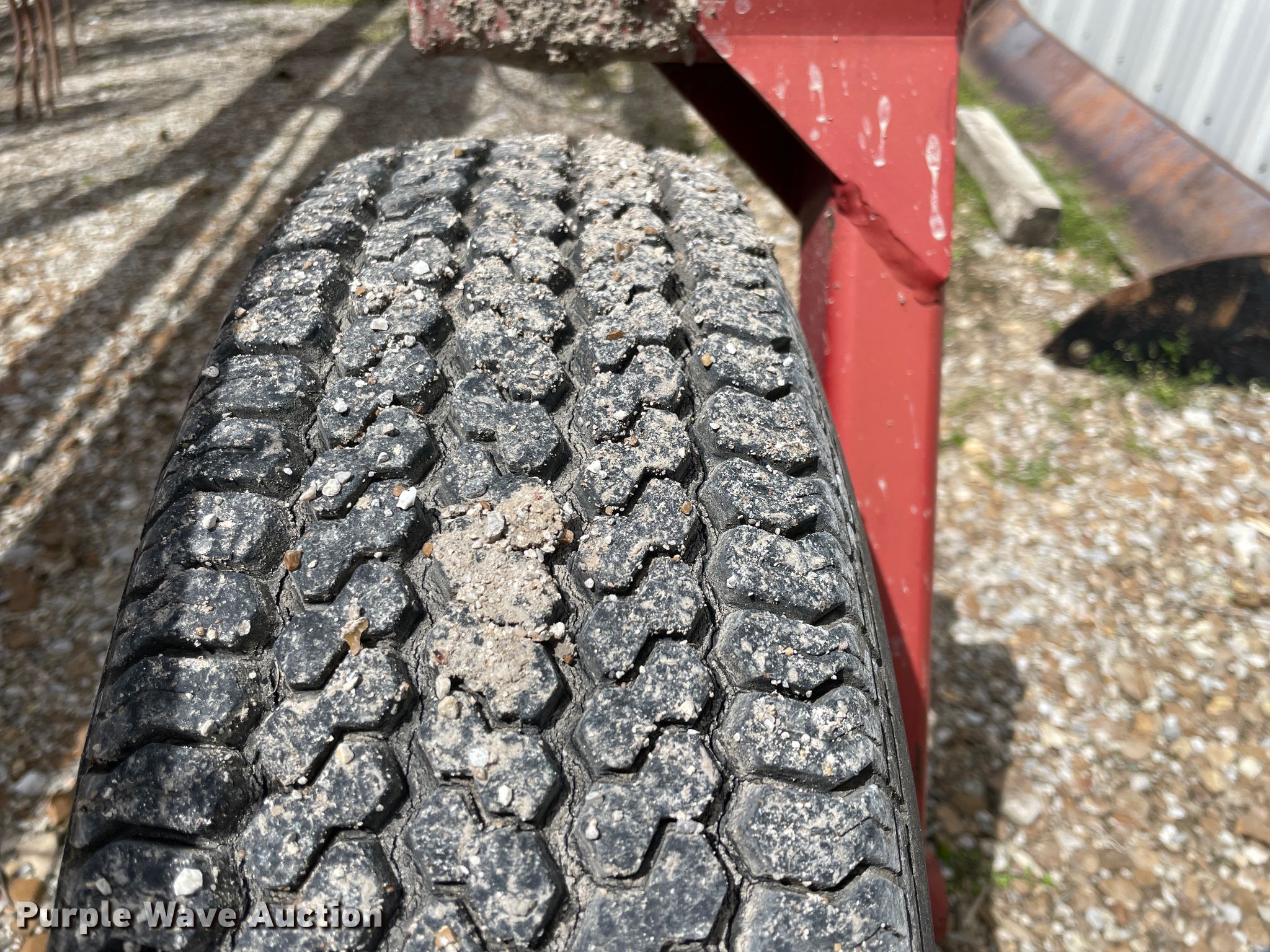 H&S BF14HC hay rake in Saint Paul, KS | Item IR9891 sold | Purple Wave