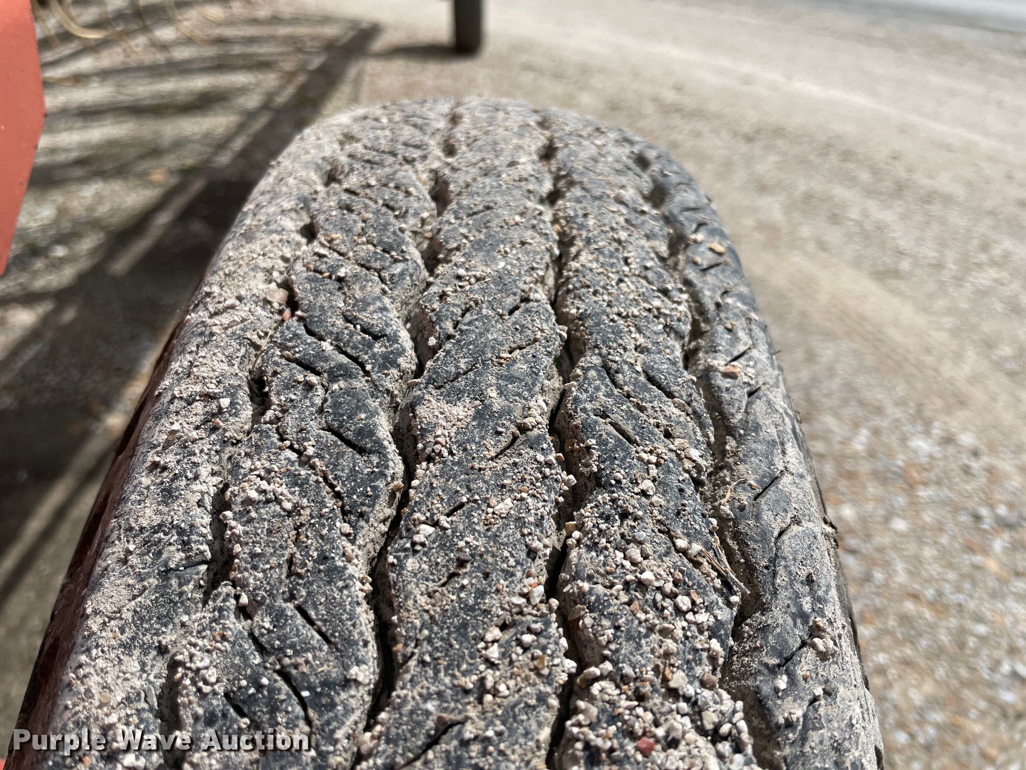 H&S BF14HC hay rake in Saint Paul, KS | Item IR9891 sold | Purple Wave