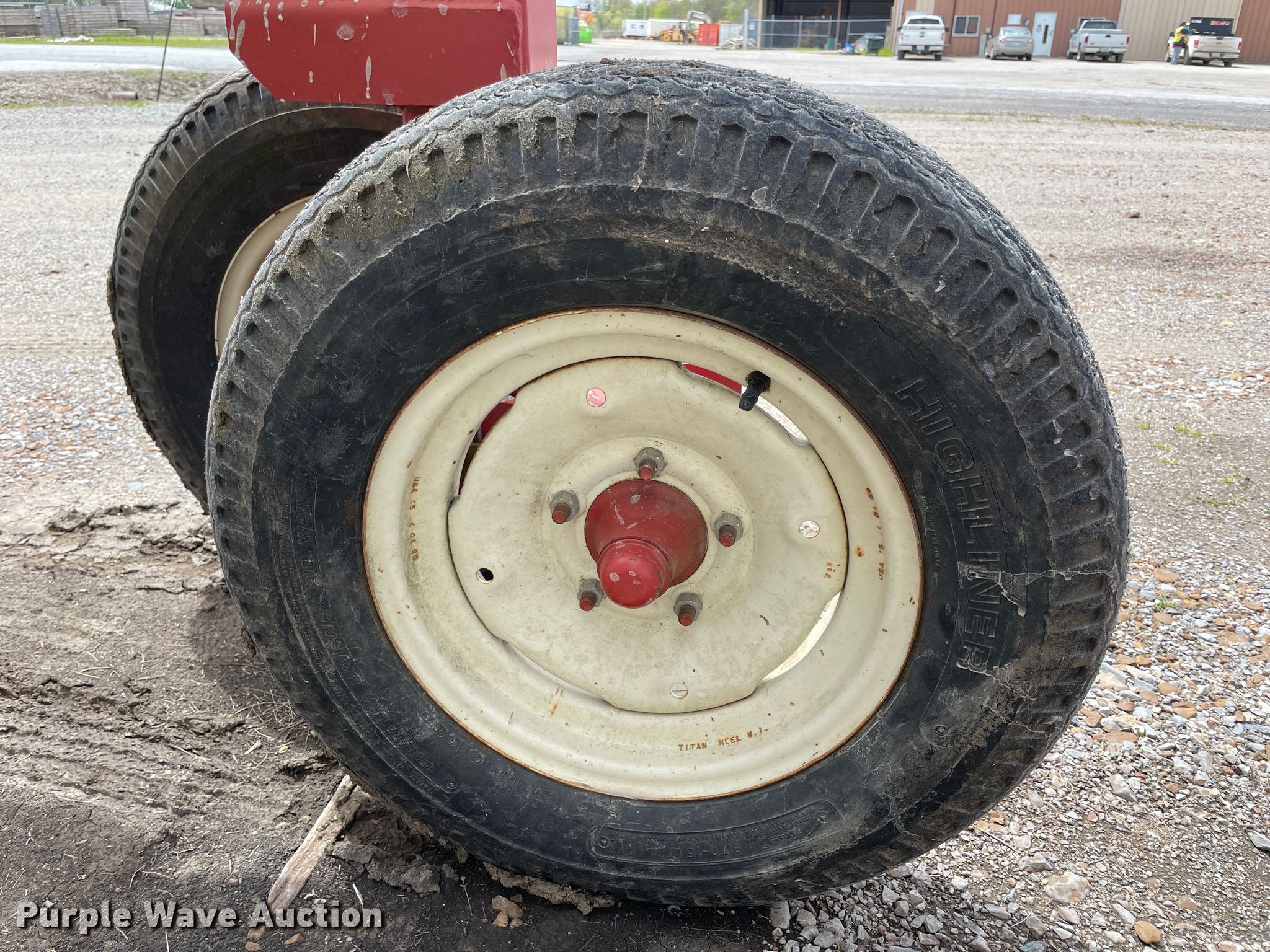 H&S BF14HC hay rake in Saint Paul, KS | Item IR9891 sold | Purple Wave