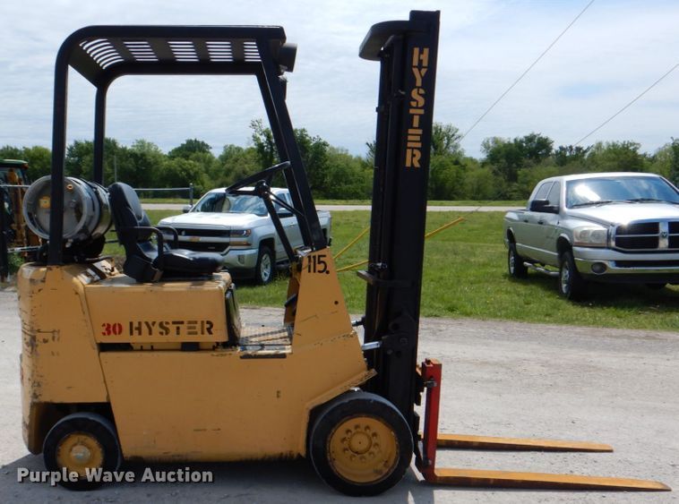 Hyster S30XL forklift in Collinsville, OK | Item HX9248 sold | Purple Wave