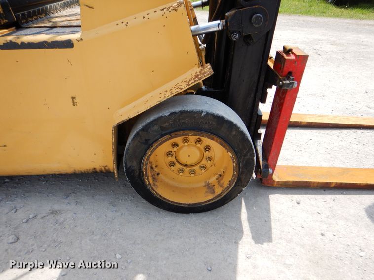 Hyster S30XL forklift in Collinsville, OK | Item HX9248 sold | Purple Wave