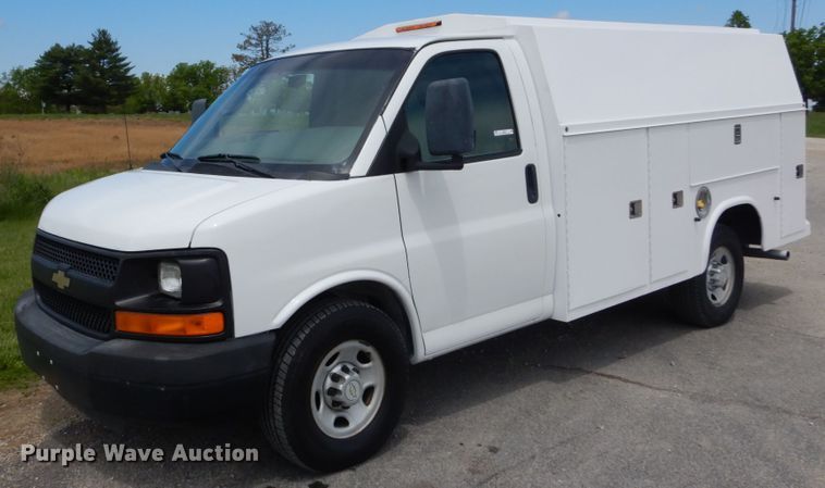 2010 Chevrolet Express 3500 utility van in Moscow Mills, MO | Item ...