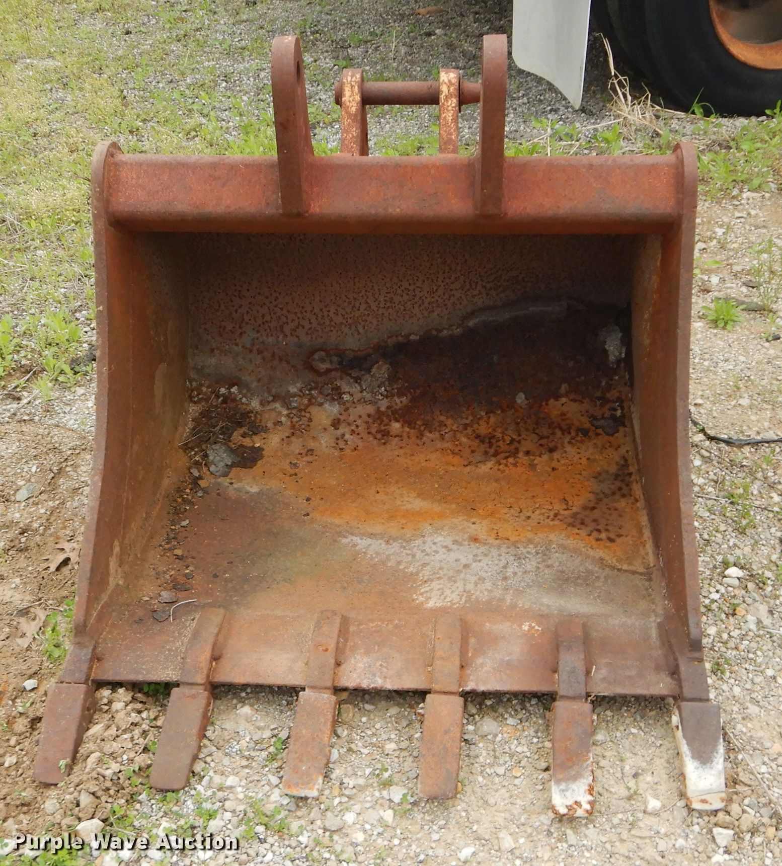 Woods 5996236 backhoe bucket in Basehor, KS | Item HF9215 sold | Purple ...