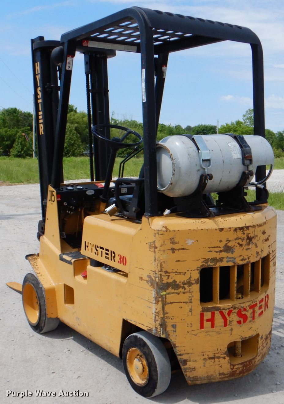 Hyster S30XL forklift in Collinsville, OK | Item HX9248 sold | Purple Wave
