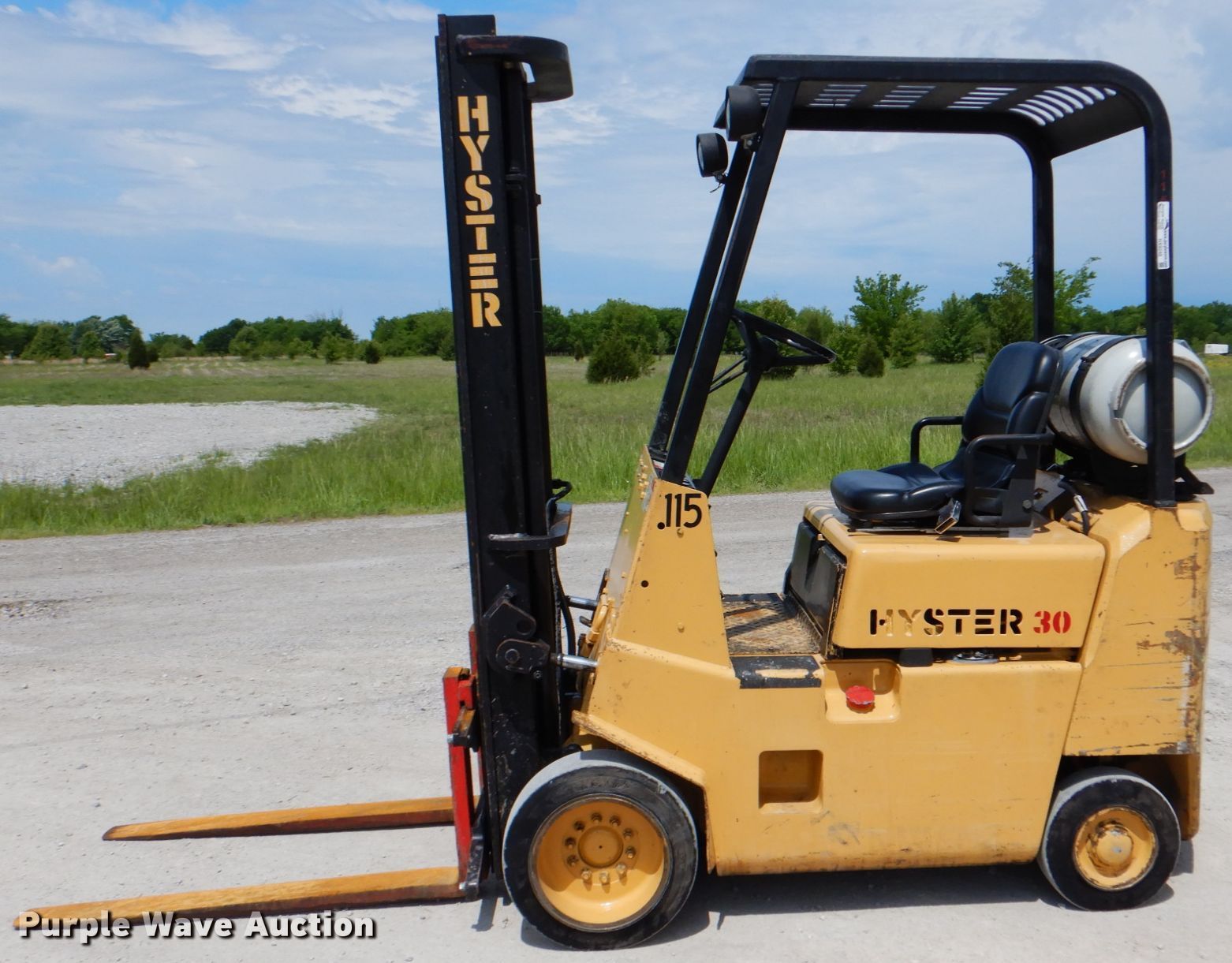 Hyster S30XL forklift in Collinsville, OK | Item HX9248 sold | Purple Wave