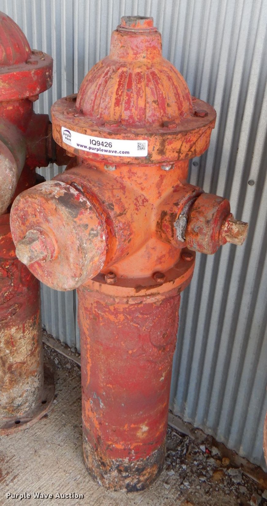 Fire hydrant in Chariton, IA | Item IQ9426 sold | Purple Wave