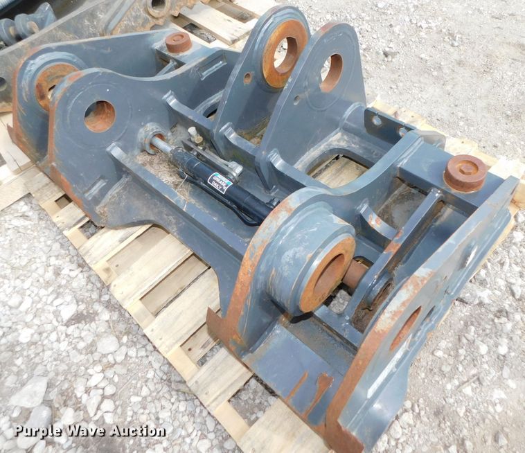 JRB 721F hydraulic quick coupler in Lincoln, NE | Item HX9280 sold ...