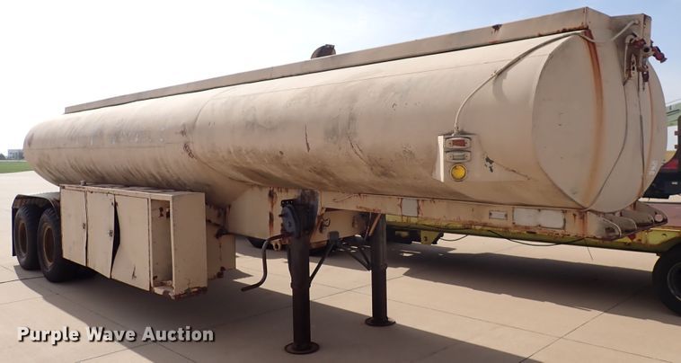 1967 Military tank trailer in Wichita, KS | Item DJ5608 sold | Purple Wave