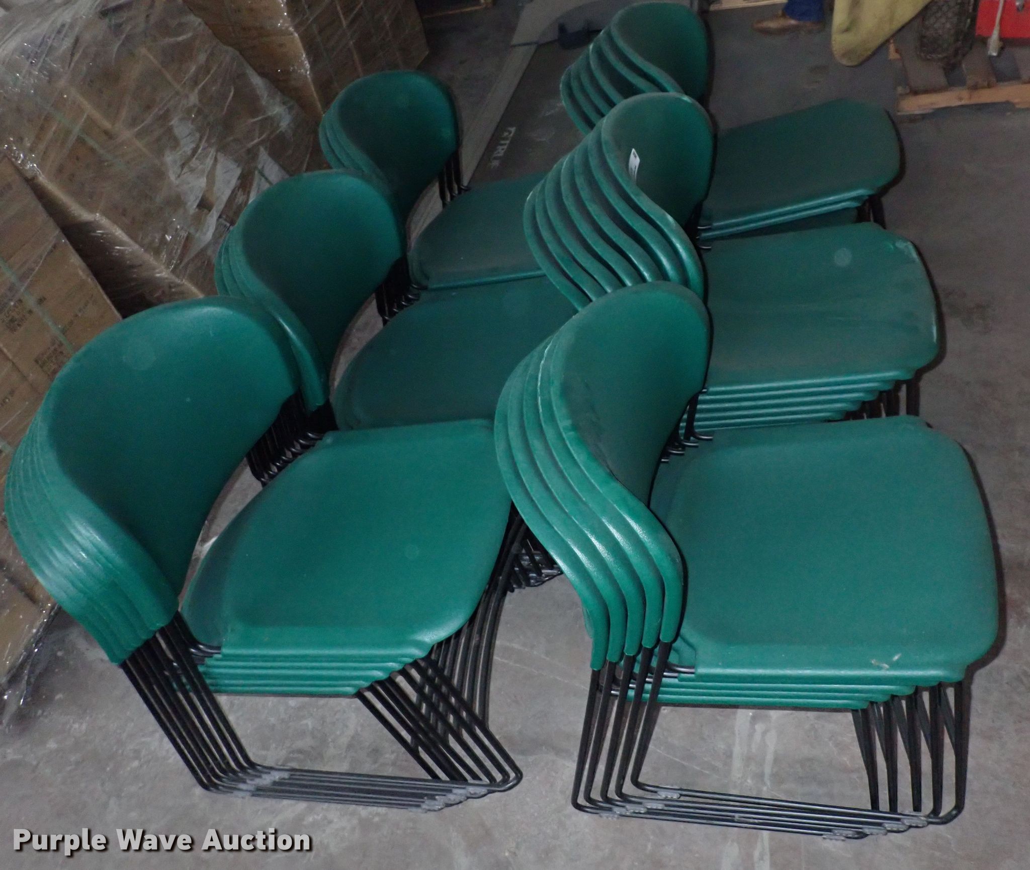 (32) chairs in Wichita, KS | Item IF9135 sold | Purple Wave