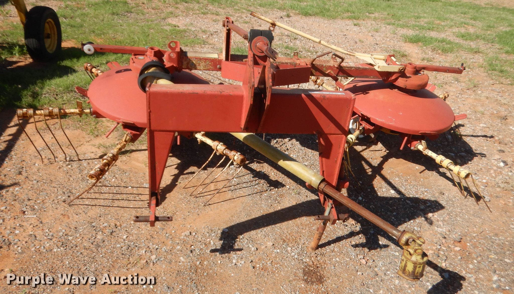 New Holland 254 hay tedder/rake in Choctaw, OK | Item ET9169 sold ...